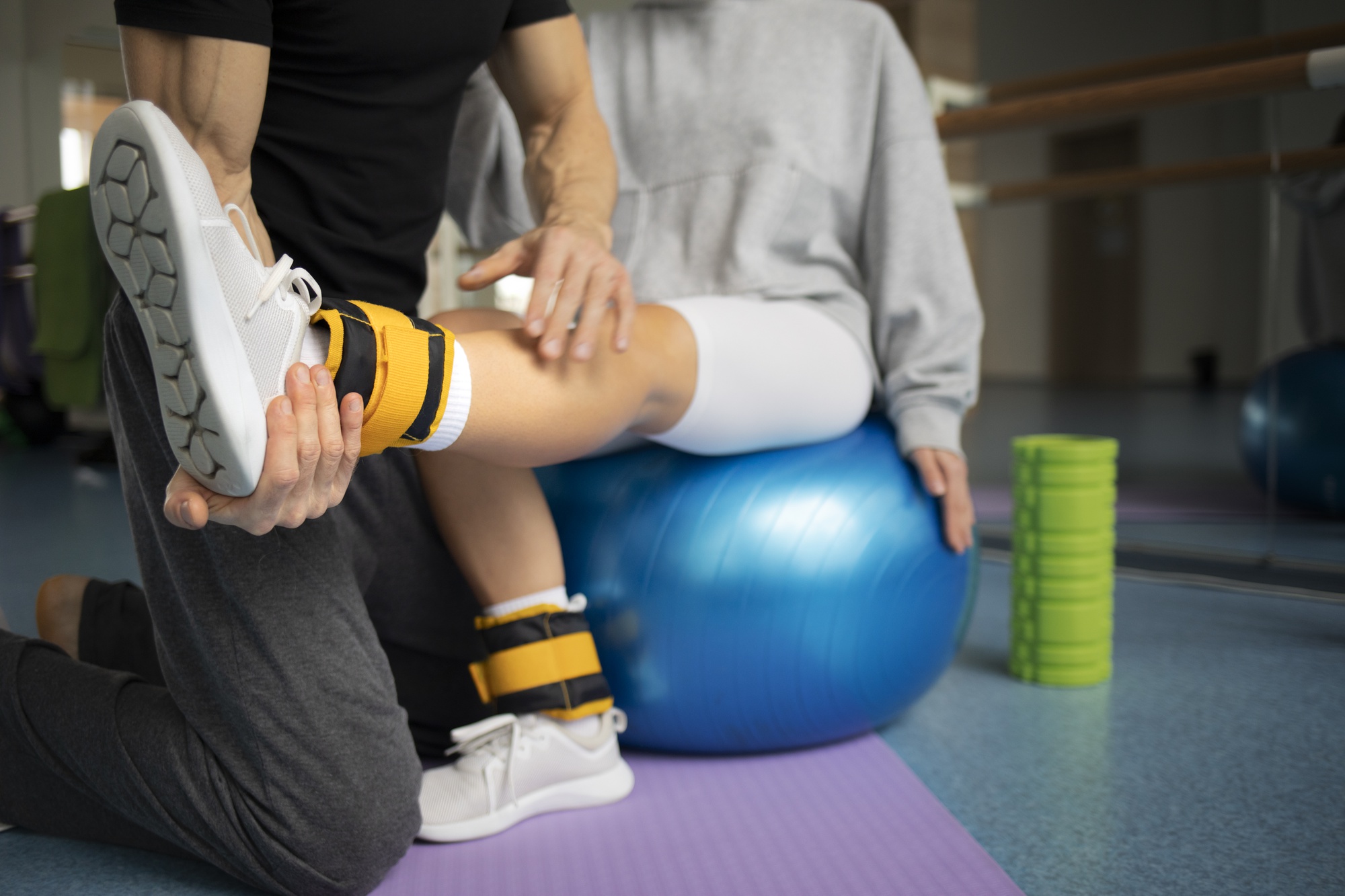 Physical Therapy vs Surgery: Which Is Right for You in NYC? - ProKinetics